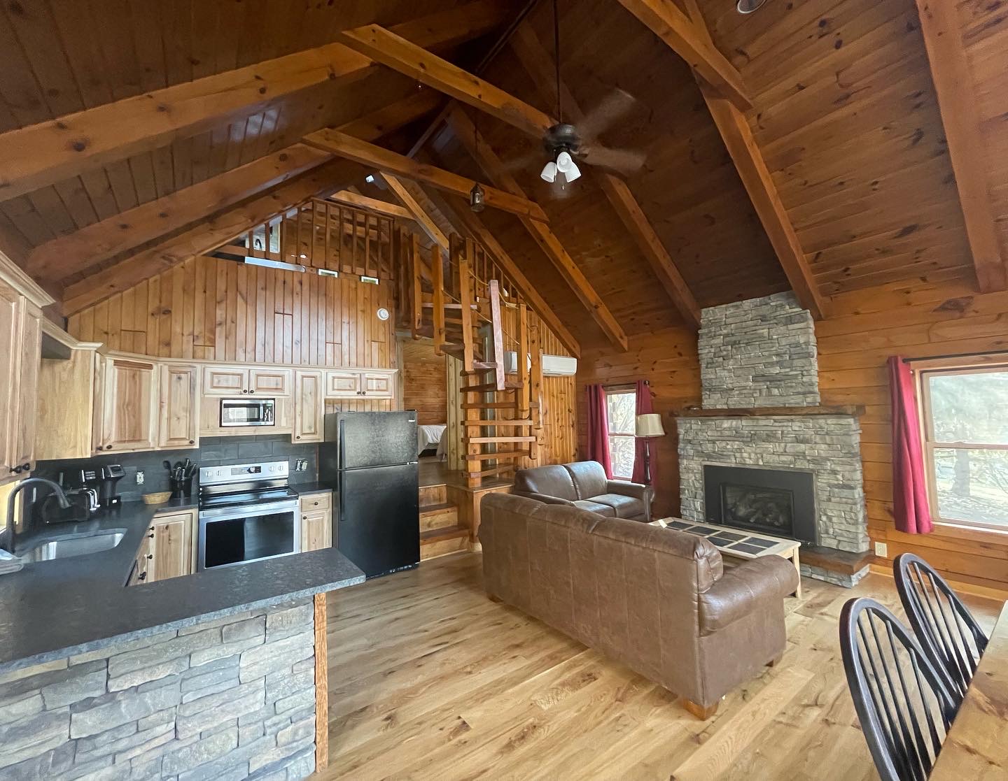 Whitetail Deer Cabin - Harman's Log Cabins West Virginia
