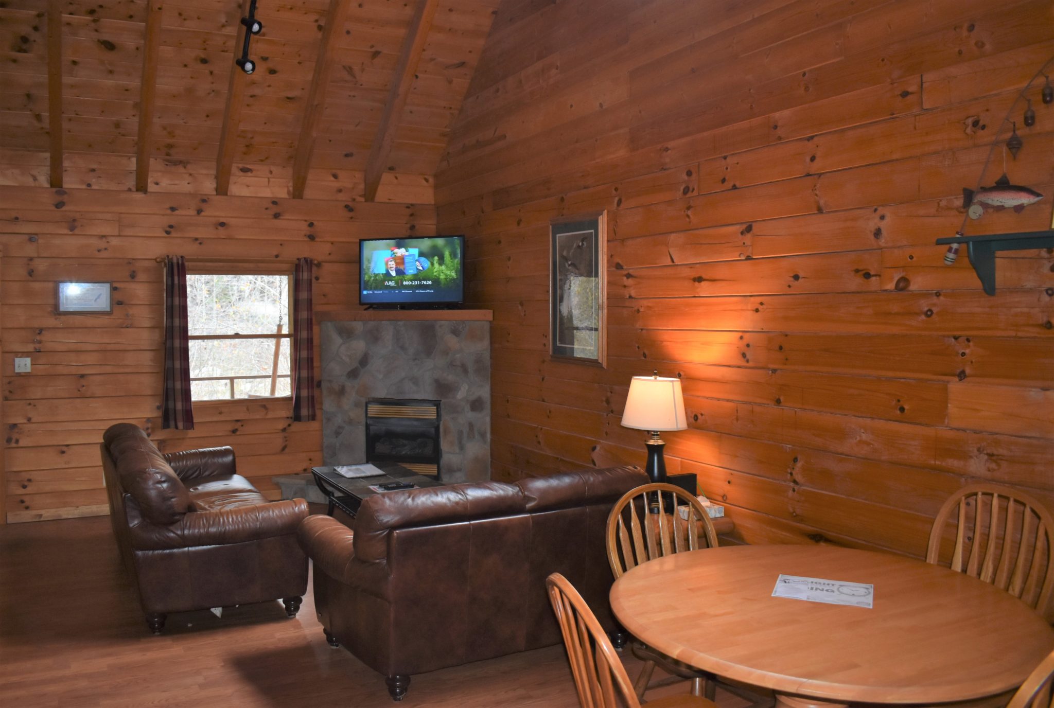 Riverside Escape Cabin - Harman's Log Cabins West Virginia