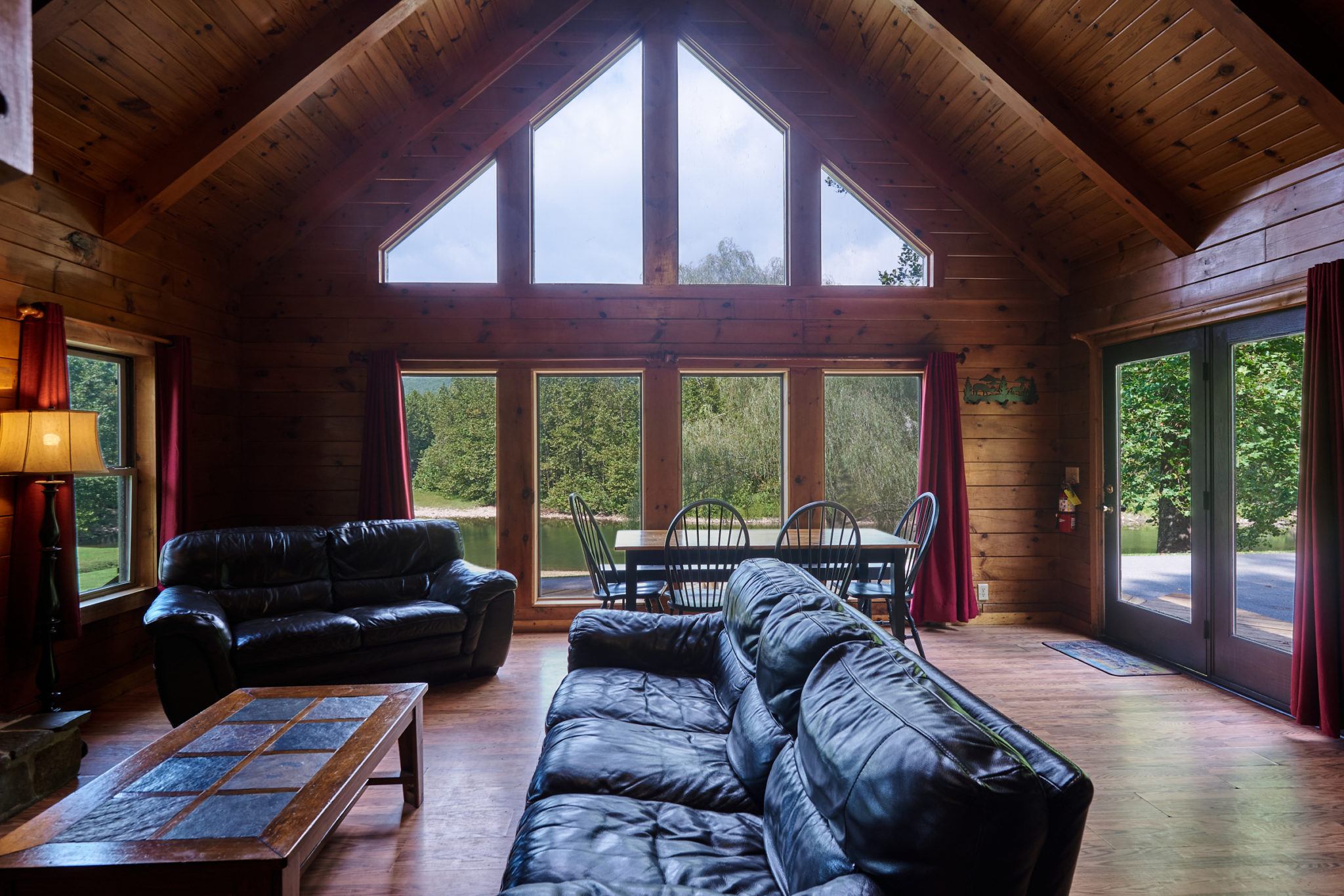 Whitetail Deer Cabin - Harman's Log Cabins West Virginia
